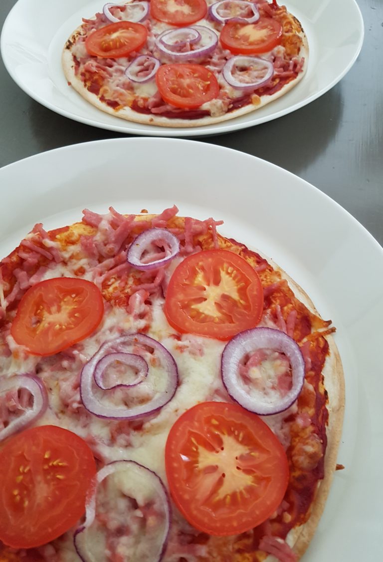 Helpot pikkupizzat tortillaleivistä | Martat